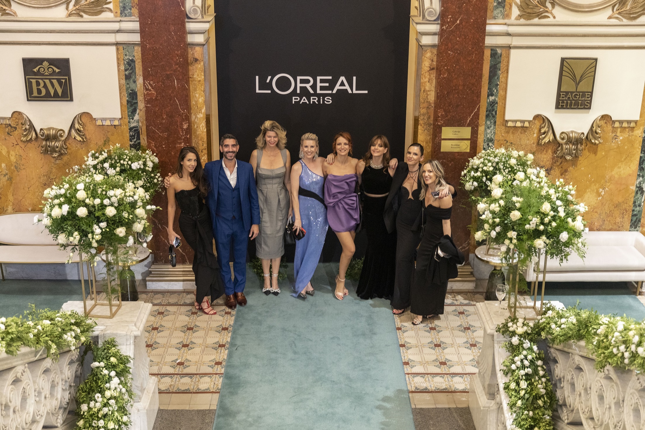 Poznate dame poslale poruku ženske solidarnosti | FashionMag42